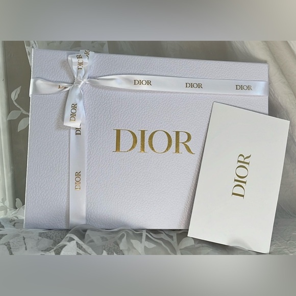 Dior | Accessories | Dior Large Gift Box Includes Shredded Dior Paper ...